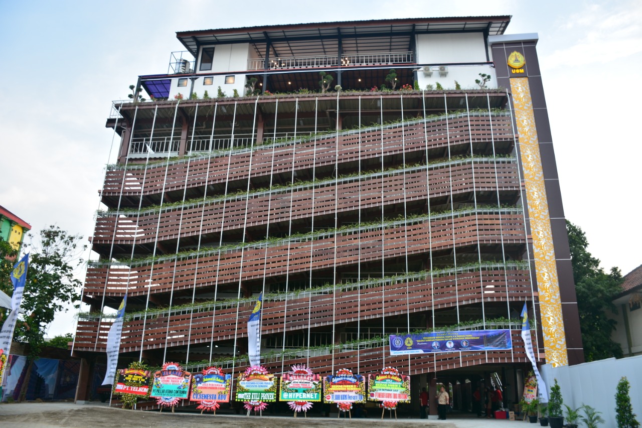 USM Resmikan Gedung Parkir Tertinggi, Mampu Tampung 2000 Kendaraan ...