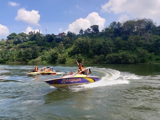 Berwisata Keliling Melihat Monyet hingga Naik Speedboat di Goa Kreo ...